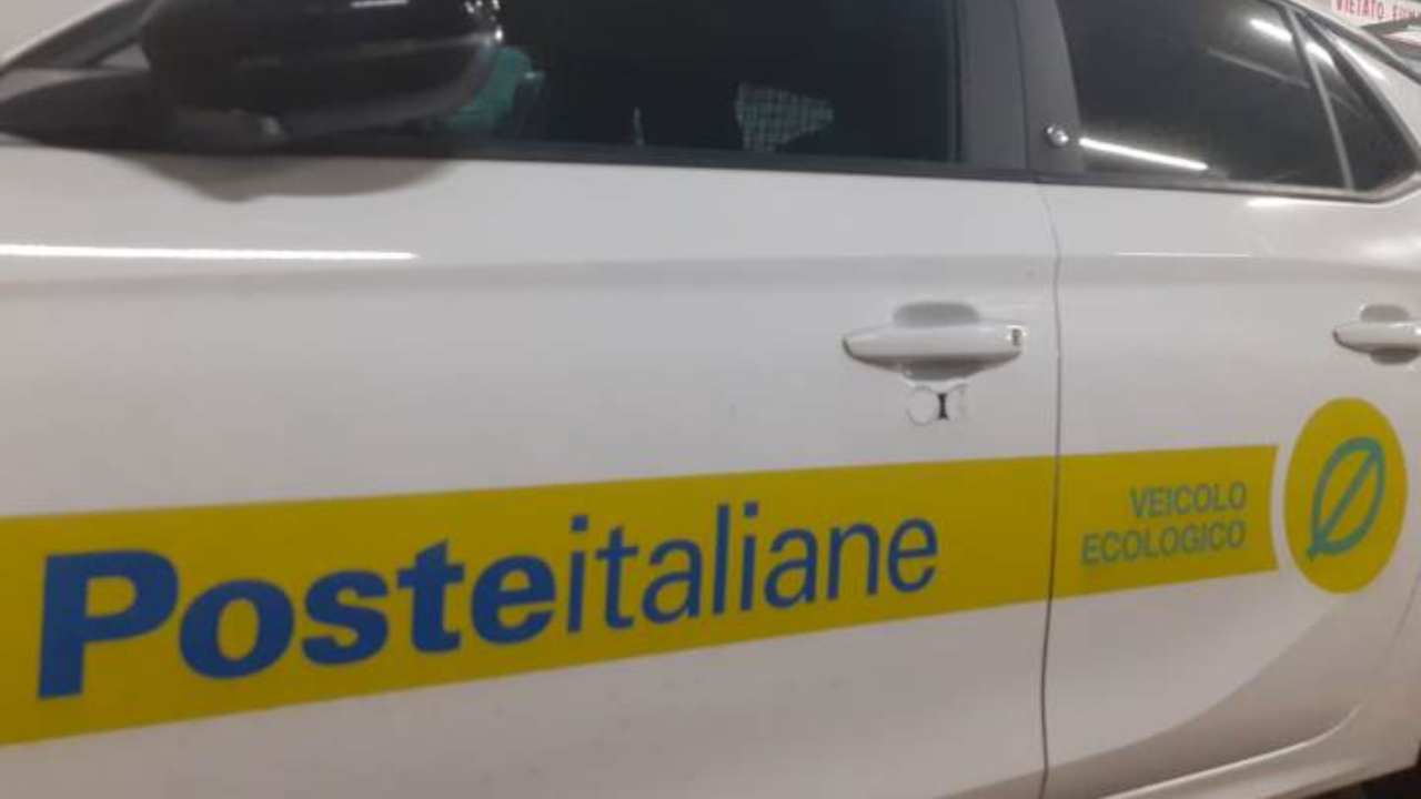 Rc auto Poste, premio da 700€ per i nuovi clienti