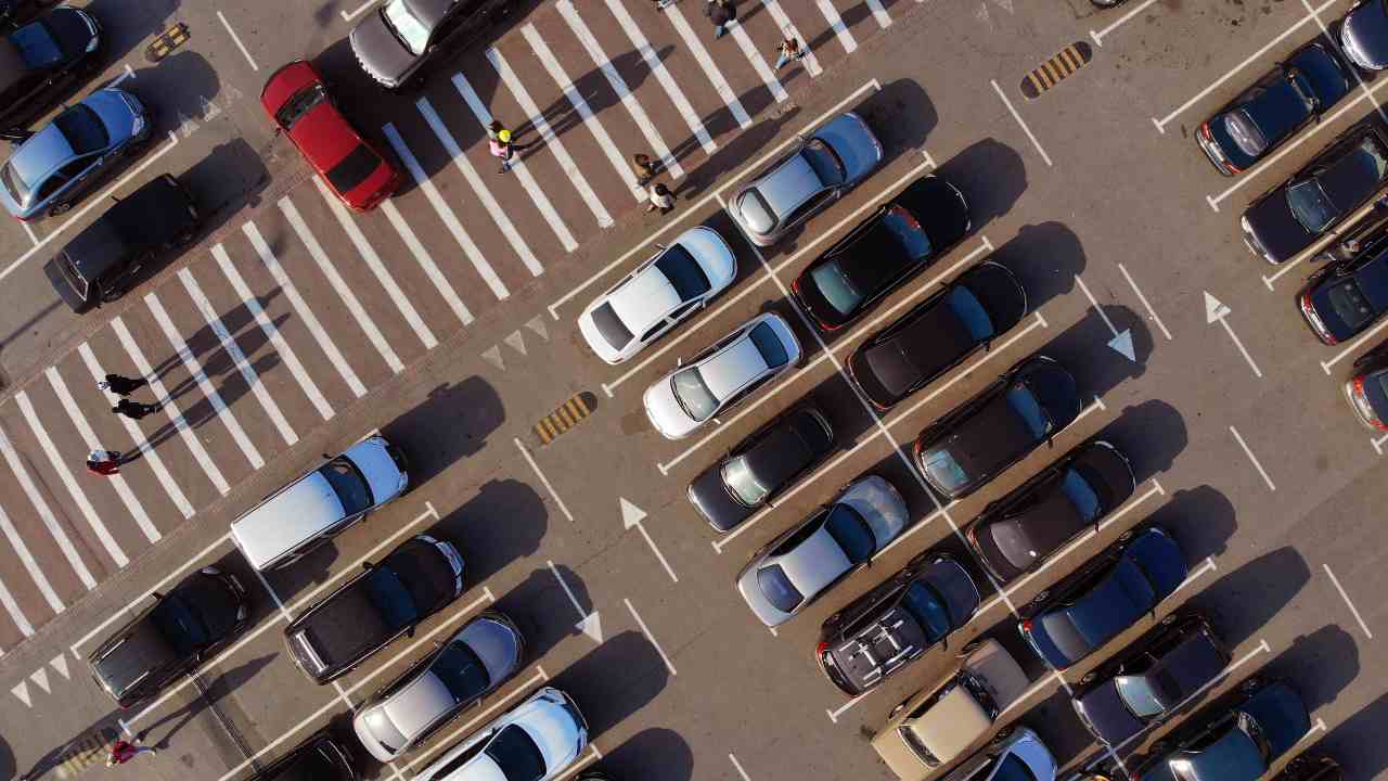 Le strisce bianche non sono sempre gratuite | Cosa sapere