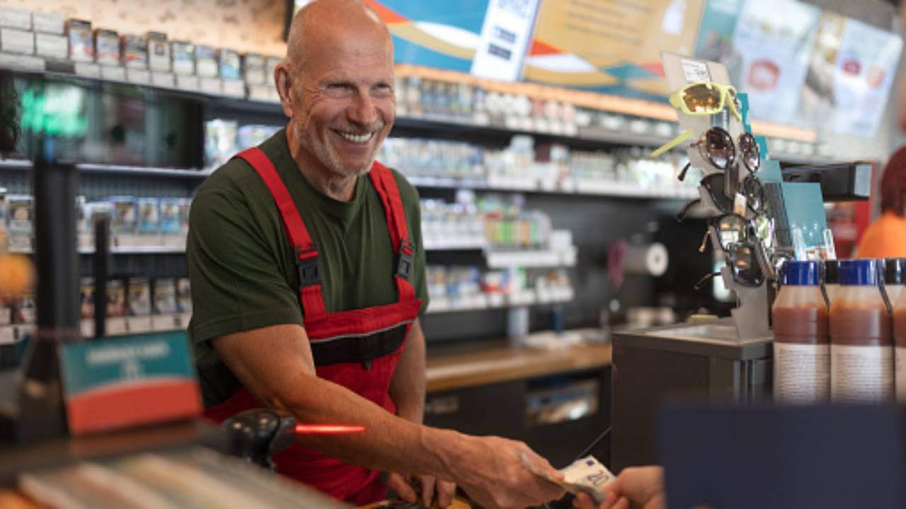 Come si diventa benzinaio e quanto si guadagna