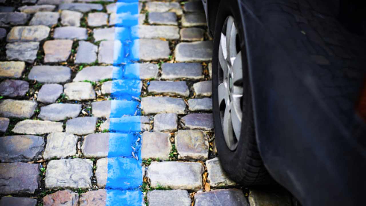 Strisce blu | Come funziona il pagamento via smartphone